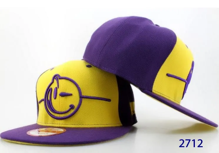 Gorras planas yums - Imagui