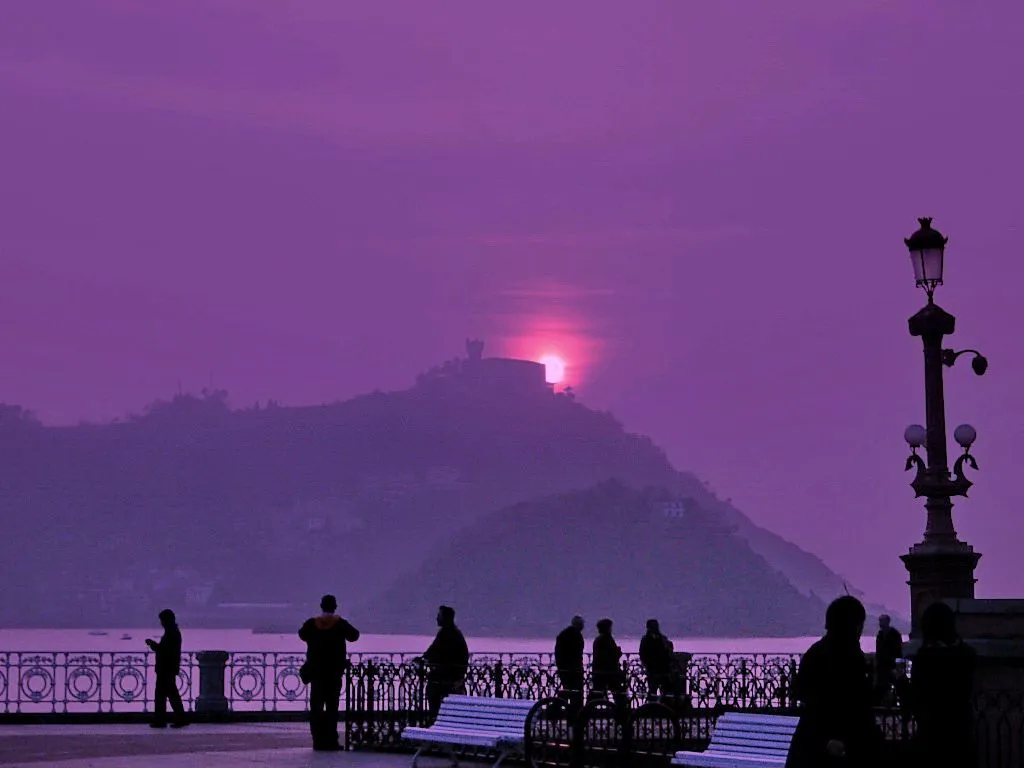 Paisaje lila - Imagui