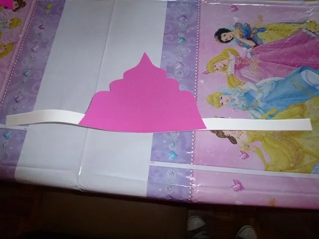 Coronas goma eva princesas - Imagui