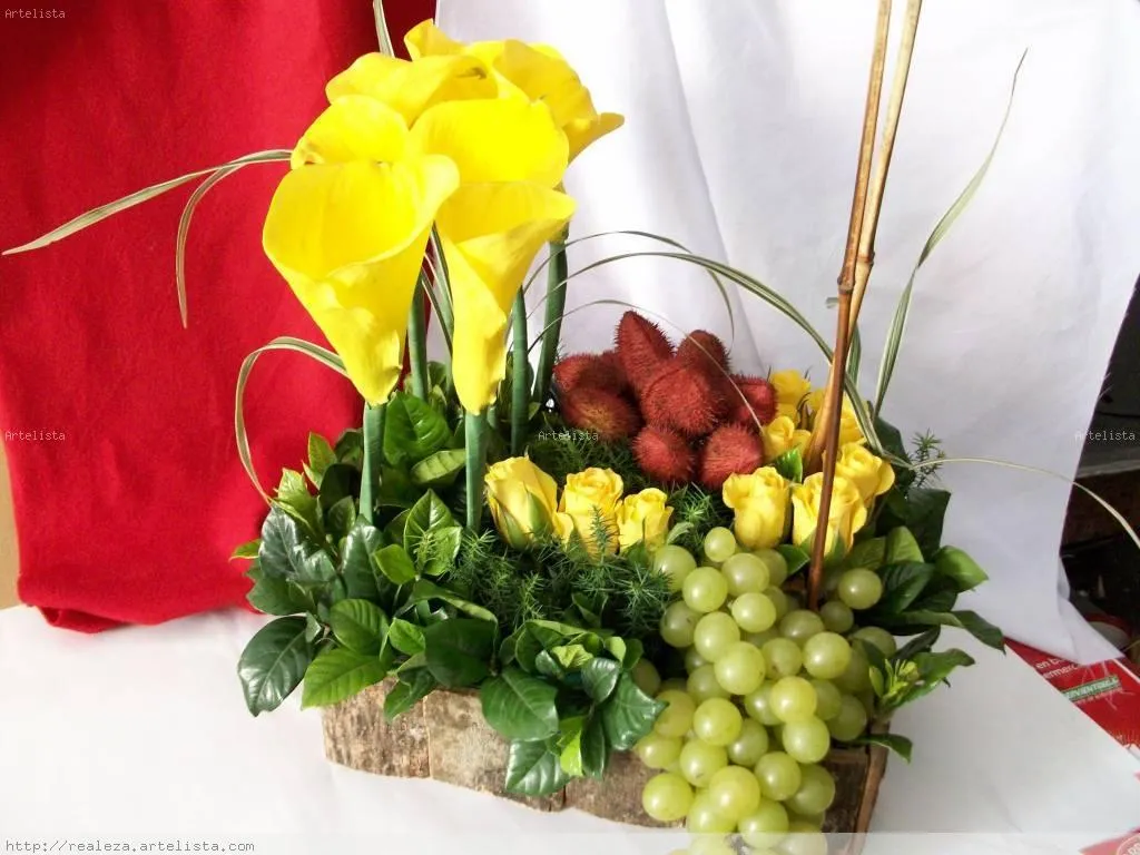 Arreglos florales con uvas - 6 fotos e imágenes gratis - Imagui