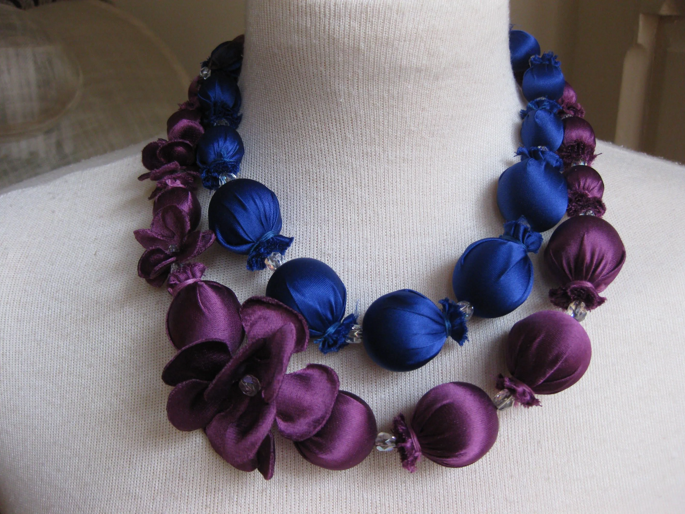 Collares con tela - Imagui