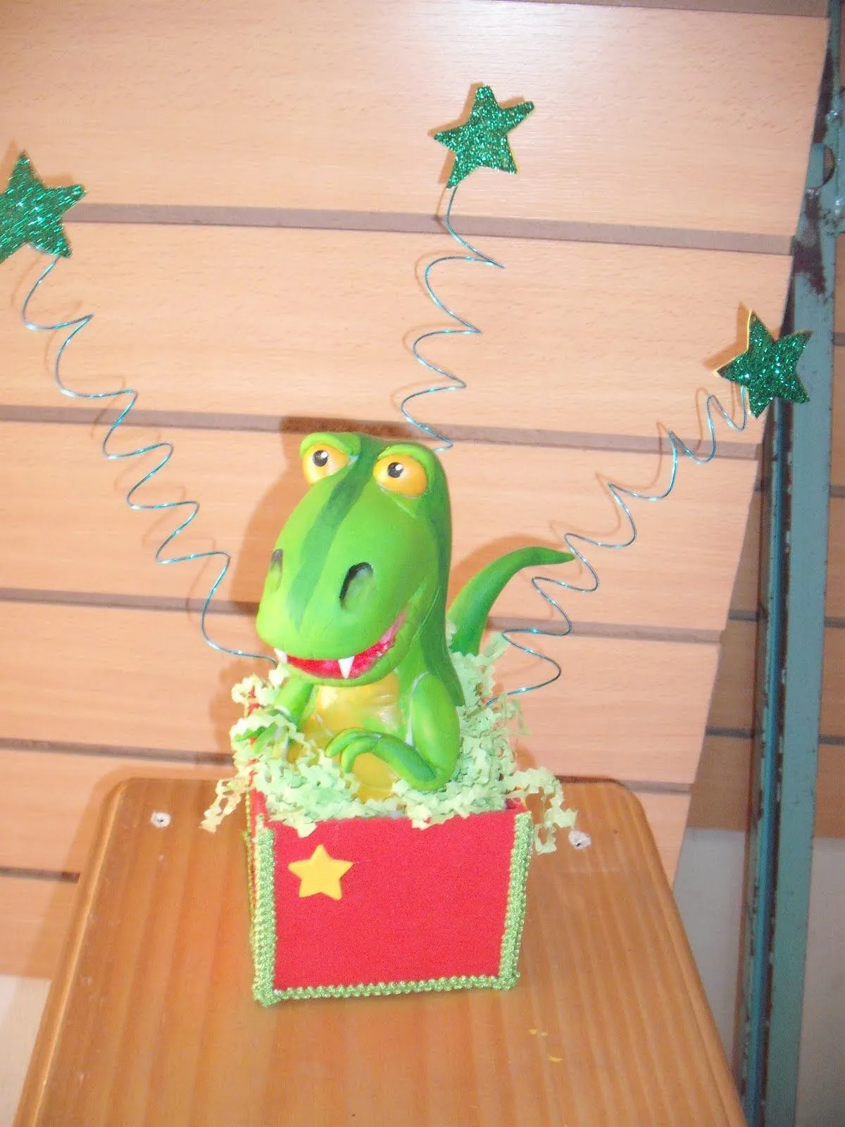 Imágenes de cotillones de dinosaurios - Imagui