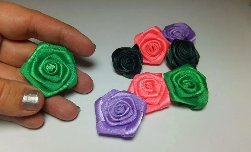 Hacer flores con lazo - 8 fotos e imágenes gratis - Imagui