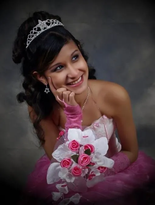 Dibujo quinceañera vectorizado - Imagui