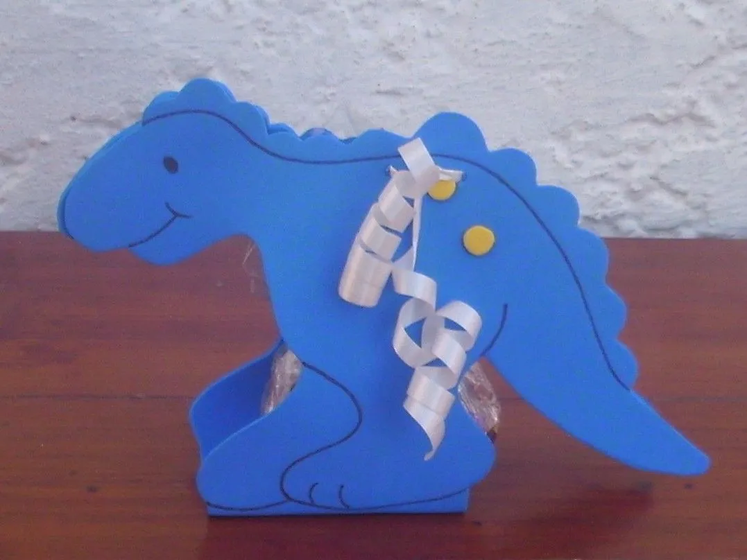 Cotillones de dinosaurios - Imagui