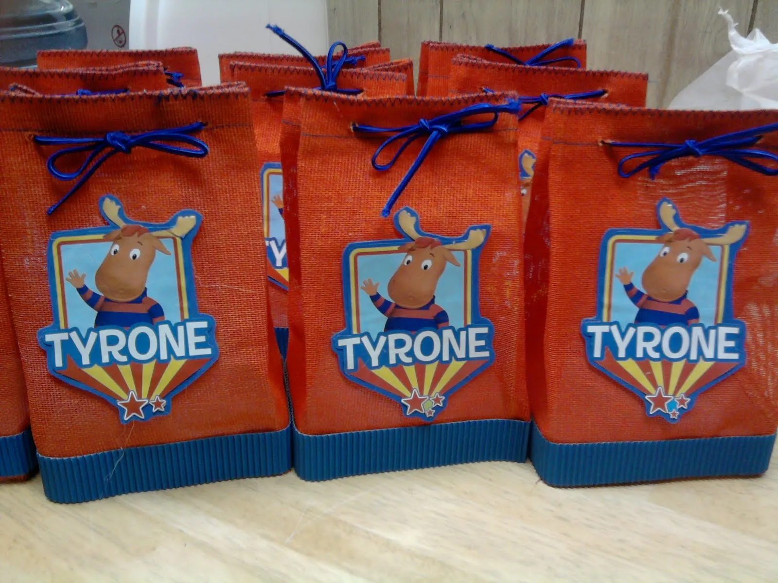 Dulcero de Backyardigans - Imagui