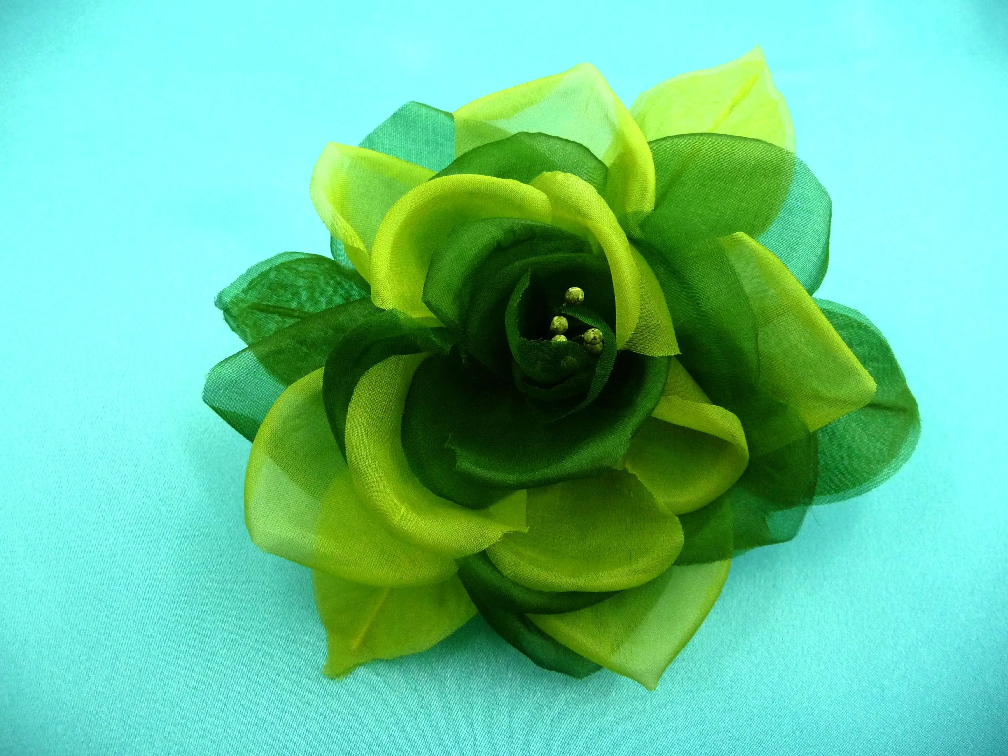 Flores hechas a mano de tela - 15 fotos e imágenes gratis - Imagui