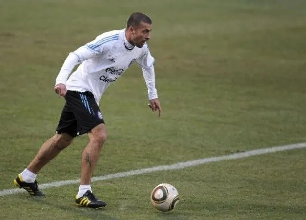 Patear balon - Imagui