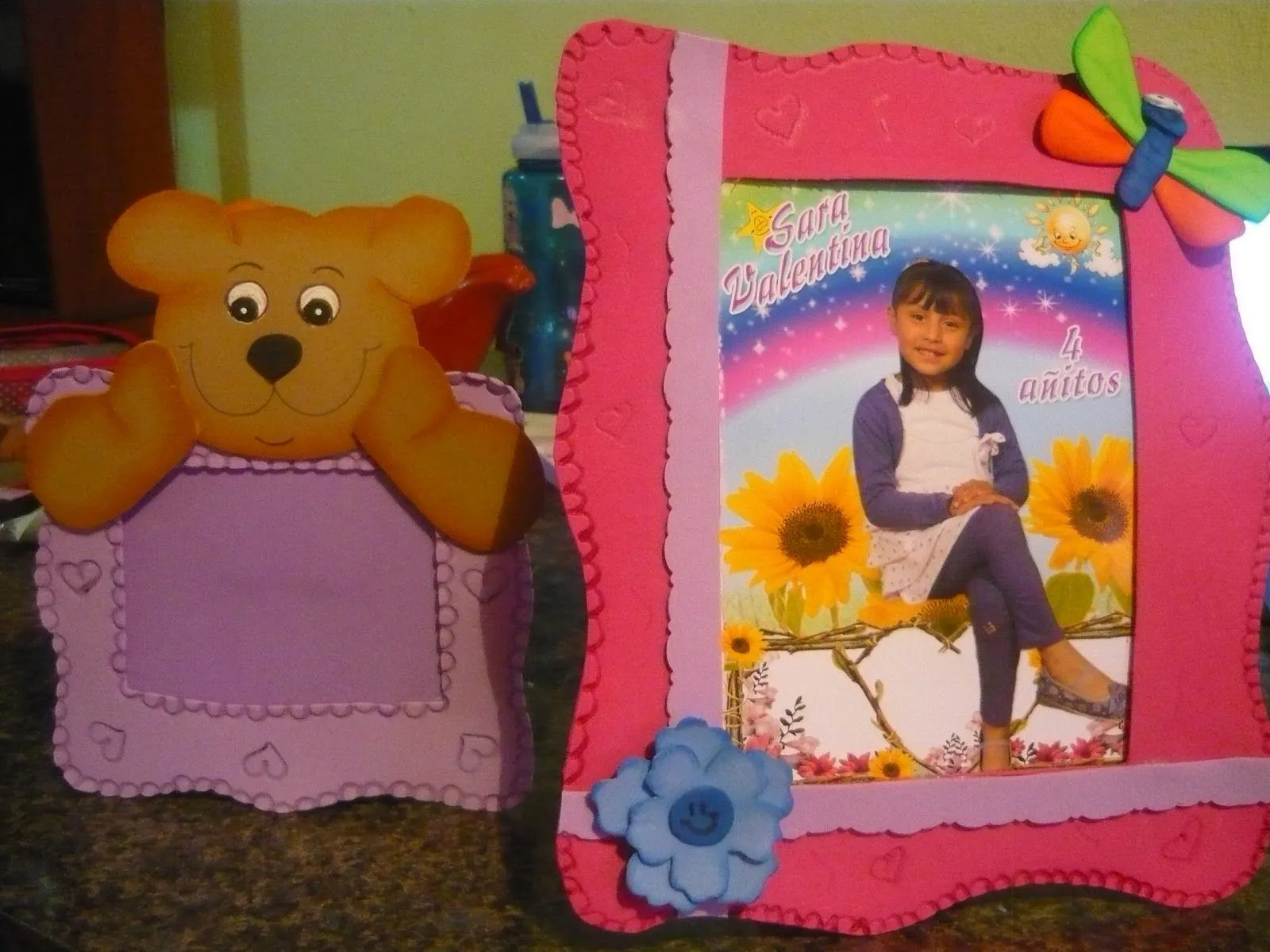 Portaretratos en foami con moldes - Imagui