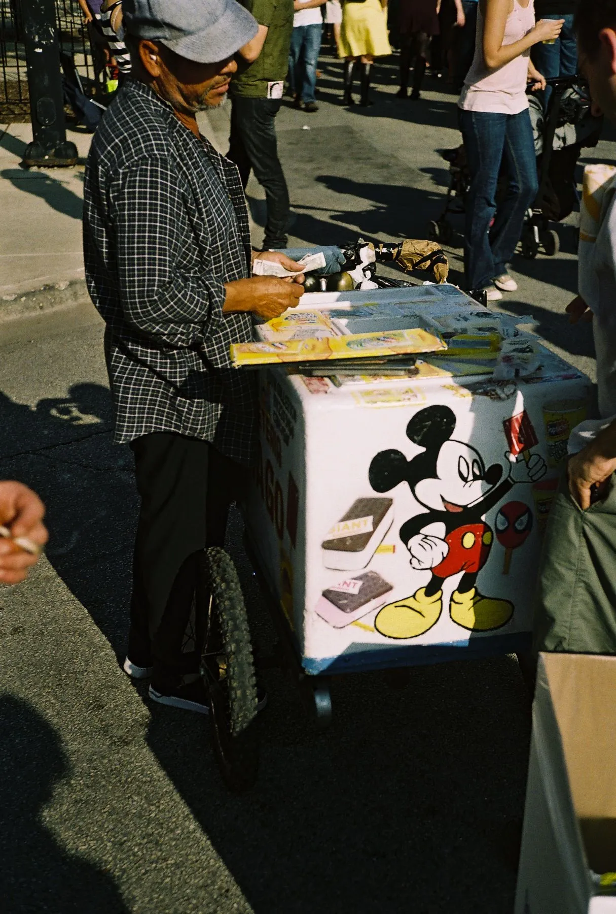 Paletas de Mickey Mouse - Imagui