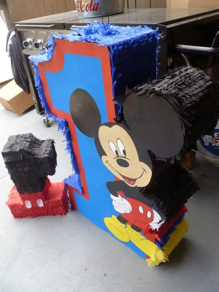 Piñatas de Mickey Mouse - Imagui