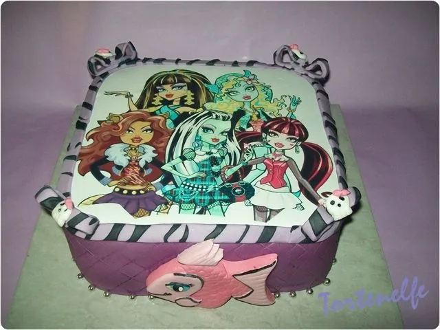 Tortas de las monster high - Imagui
