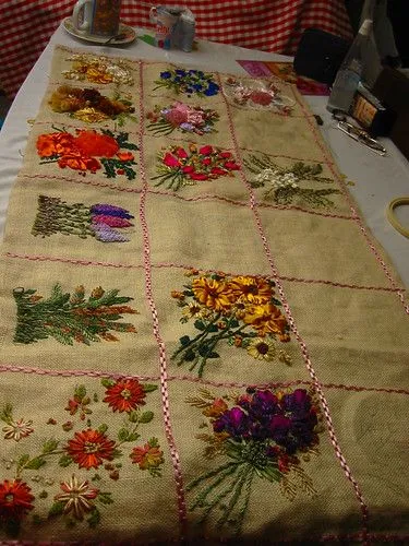 Patrones bordados en cinta - Imagui