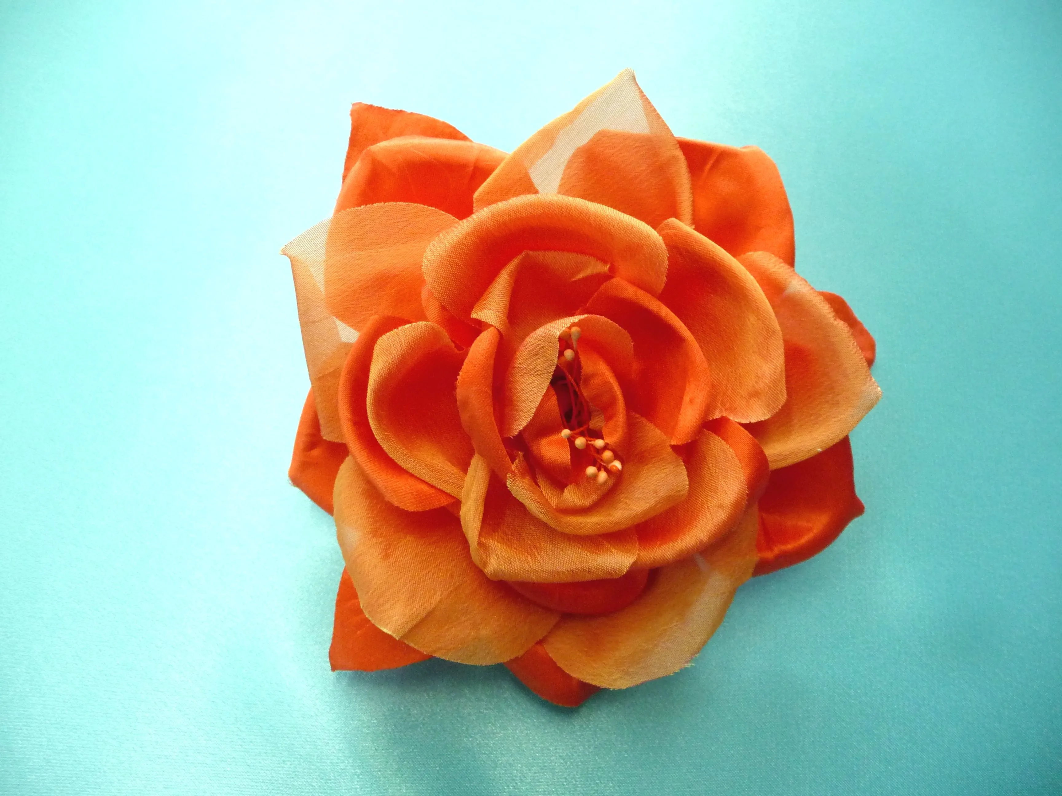 Flores hechas a mano de tela - 15 fotos e imágenes gratis - Imagui