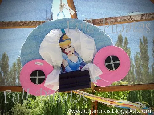 Piñatas de carroza de cenicienta - 3 fotos e imágenes gratis - Imagui