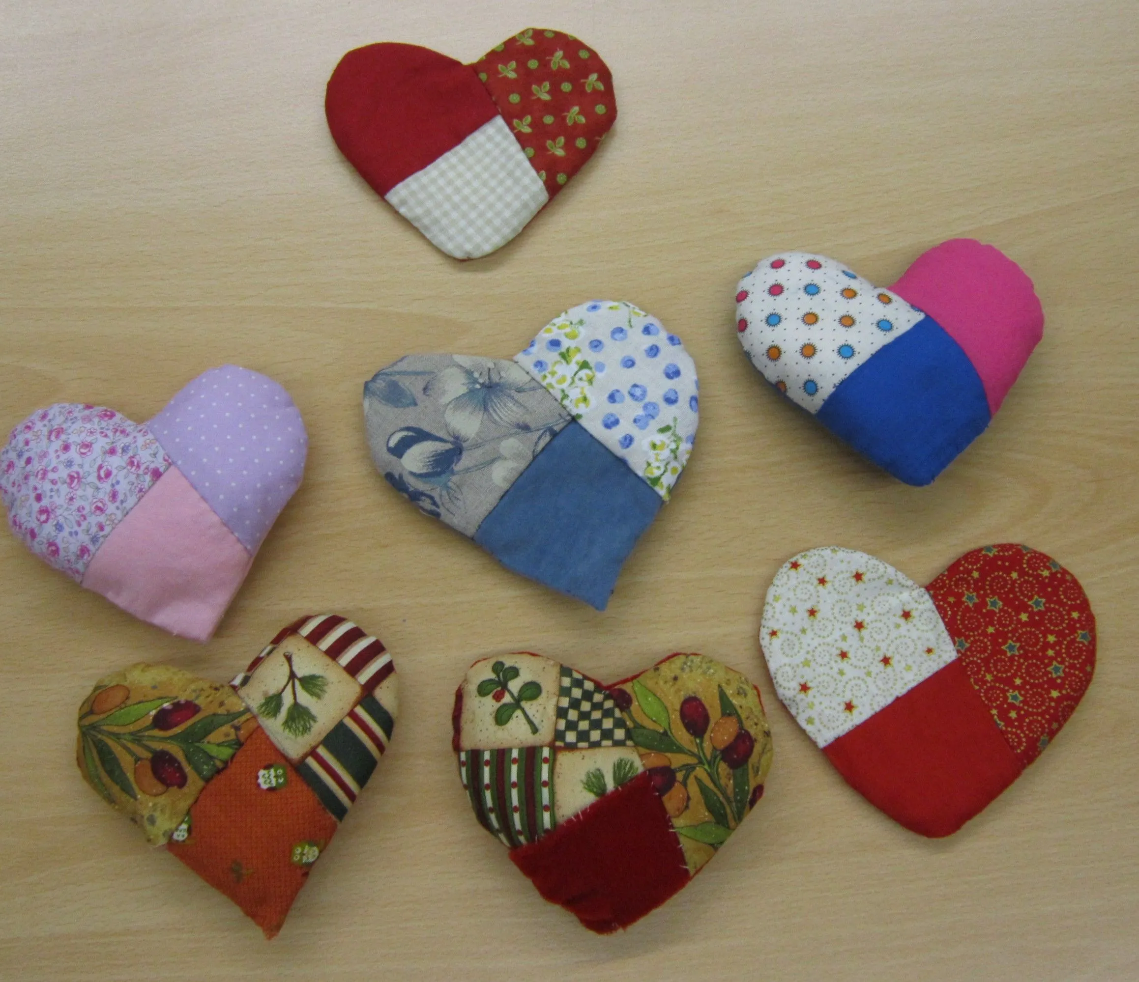 Corazones de patchwork - Imagui