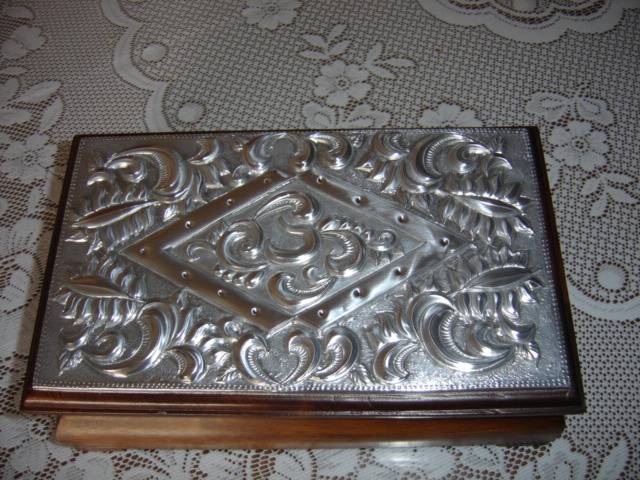 Repujado en aluminio - Imagui