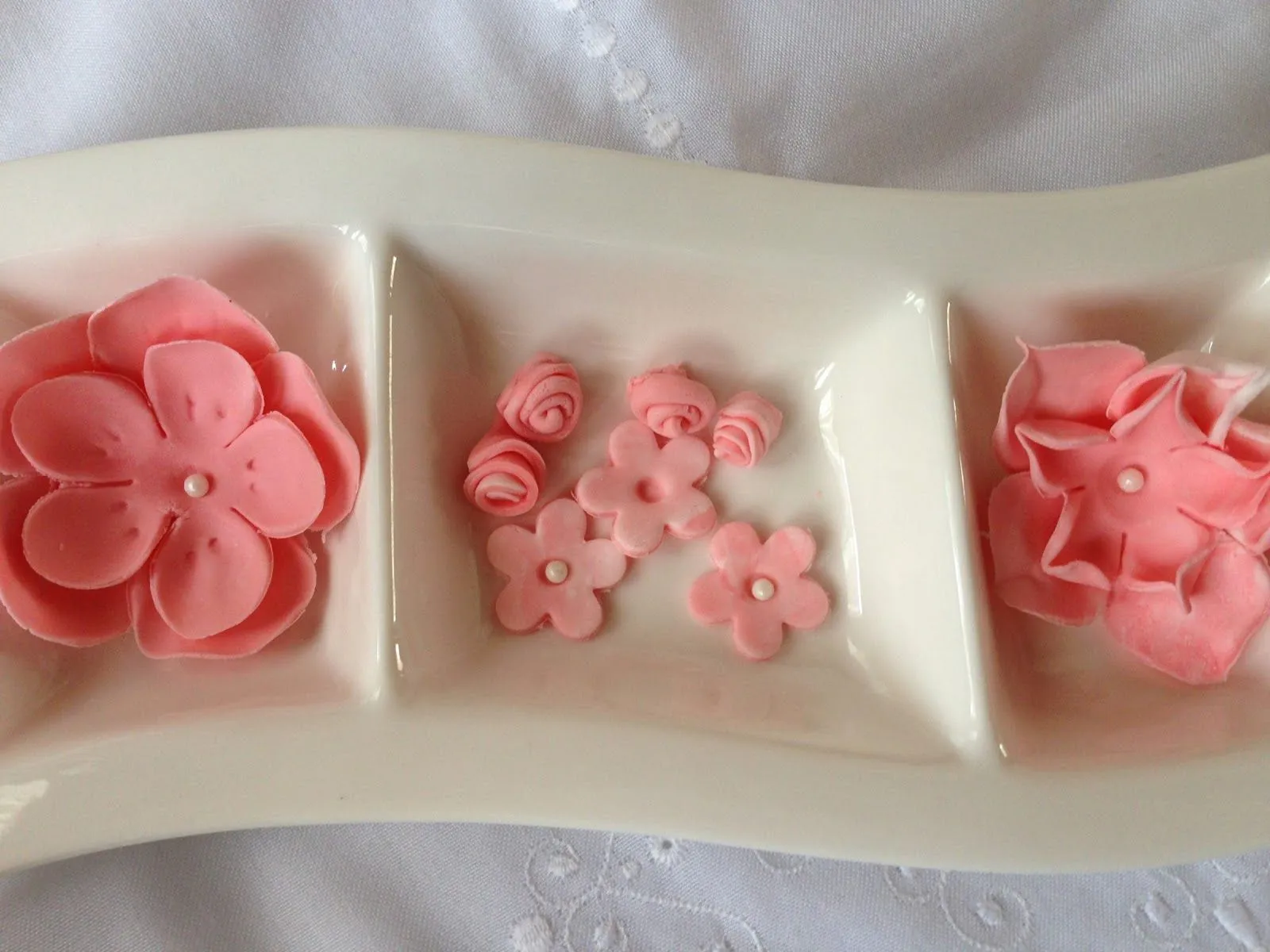 Como hacer flores de fondant - Imagui