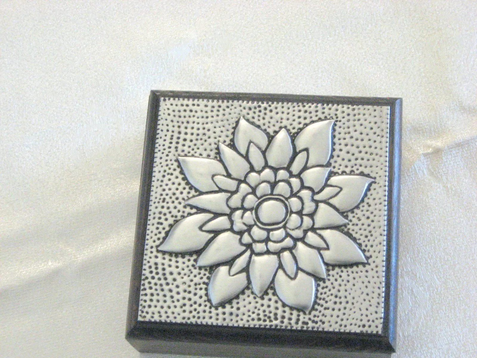 Diseños de repujado en aluminio - Imagui