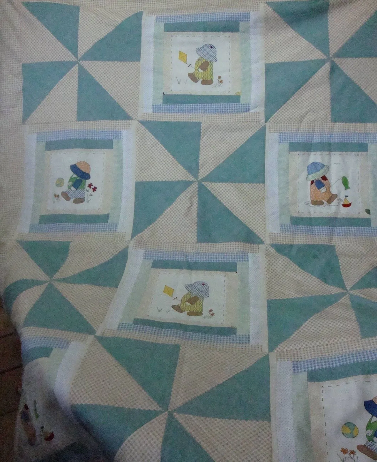 Manta de bebé em patchwork - Imagui
