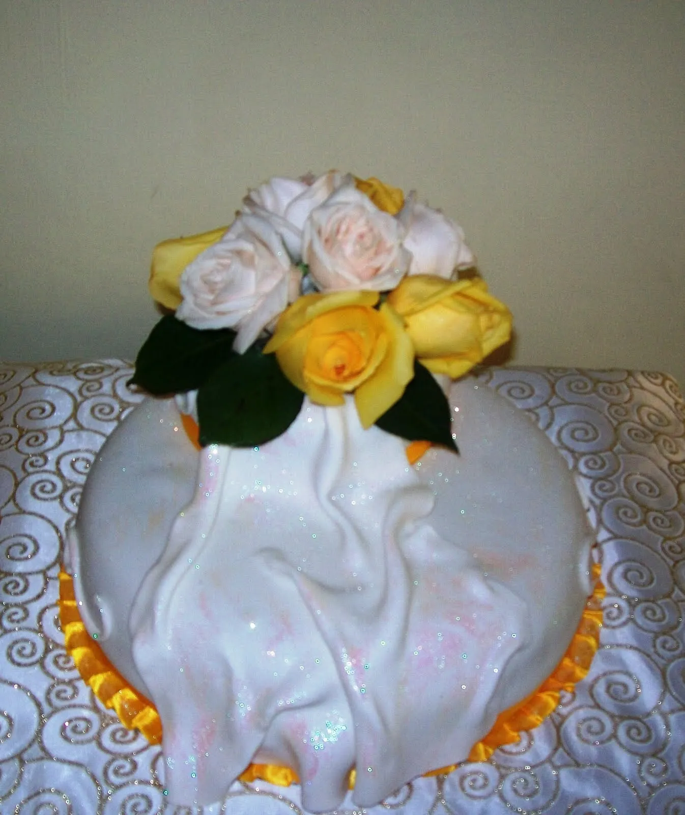 Tortas decoradas con flores naturales - 16 fotos e imágenes gratis - Imagui