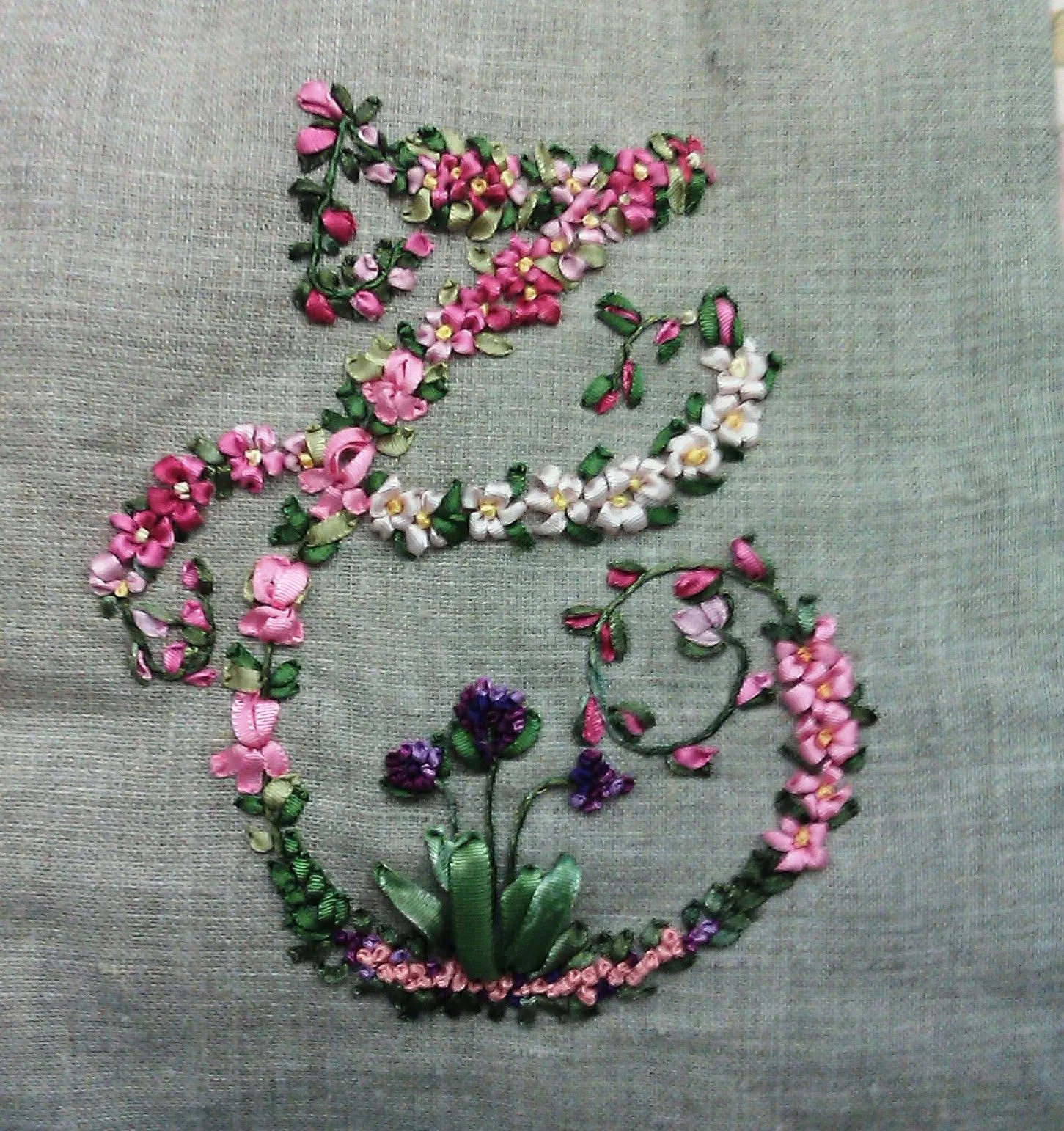 Fotos de bordado en cintas - Imagui